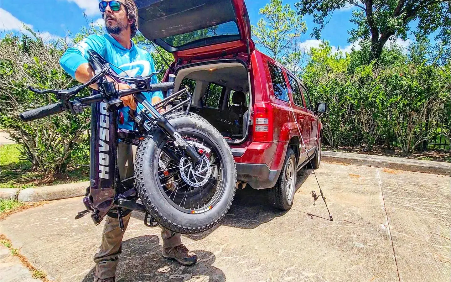 Why Choose Step-Thru Fat Tire E-Bikes For Comfort? – HOVSCO